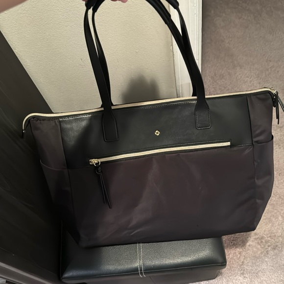 Samsonite | Bags | Samsonite Mobile Solution Deluxe Carryall Black ...